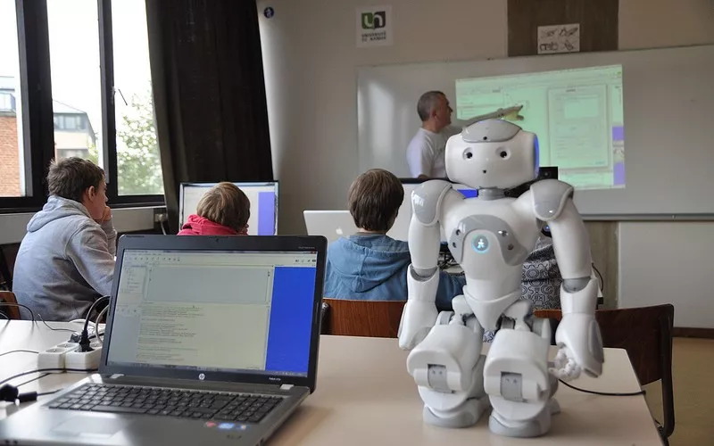 Aramco Europe supports Devoxx4Kids Netherlands STEM learning program ...