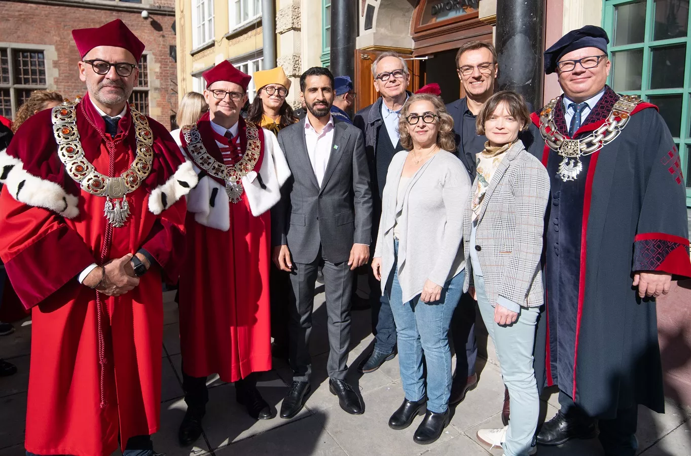 Aramco Europe appreciates the efforts of teachers in Poland | Aramco Europe